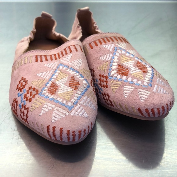 Sundance | Shoes | Bird Of Flight Embroidered Leather Slipons New In ...